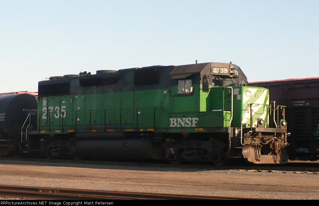 BNSF 2735
